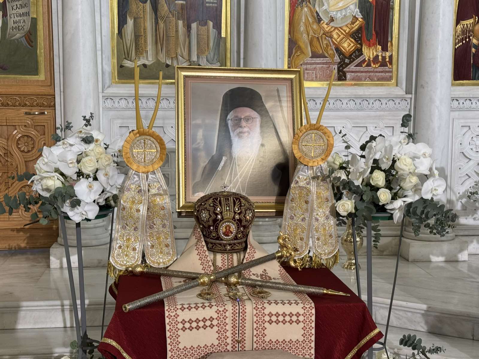 Ο ΜΗΤΡΟΠΟΛΙΤΗΣ ΚΕΡΚΥΡΑΣ ΣΤΑ ΤΙΡΑΝΑ - Ιερά Μητρόπολη Κερκύρας, Παξών ...