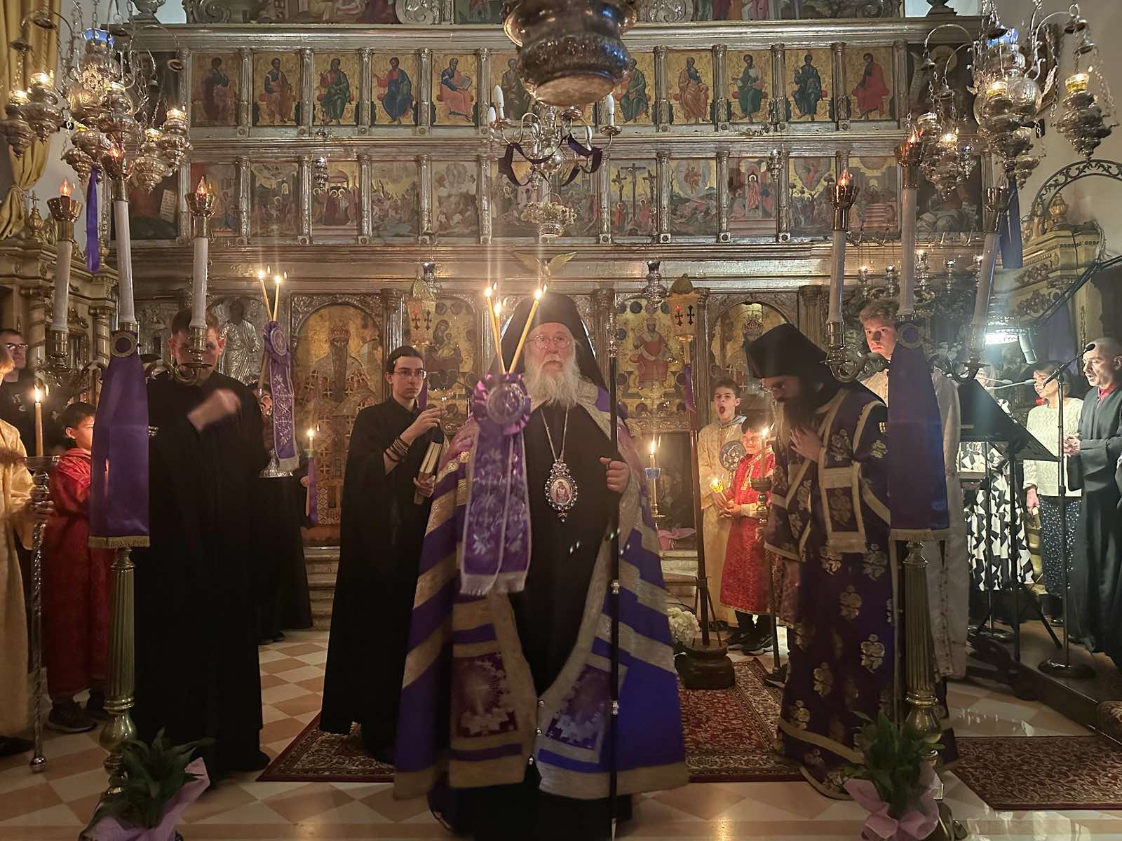 ΜΕΓΑΛΗ ΤΕΤΑΡΤΗ ΣΤΗΝ ΜΗΤΡΟΠΟΛΗ ΚΕΡΚΥΡΑΣ - Ιερά Μητρόπολη Κερκύρας, Παξών ...