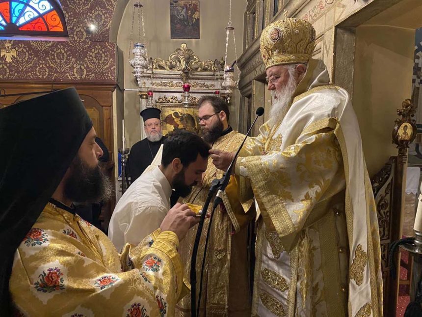 ΚΟΥΡΑ ΜΟΝΑΧΟΥ ΣΤΗΝ ΜΗΤΡΟΠΟΛΗ ΚΕΡΚΥΡΑΣ