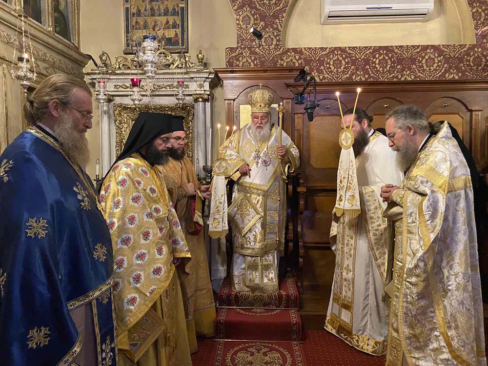 ΚΟΥΡΑ ΜΟΝΑΧΟΥ ΣΤΗΝ ΜΗΤΡΟΠΟΛΗ ΚΕΡΚΥΡΑΣ