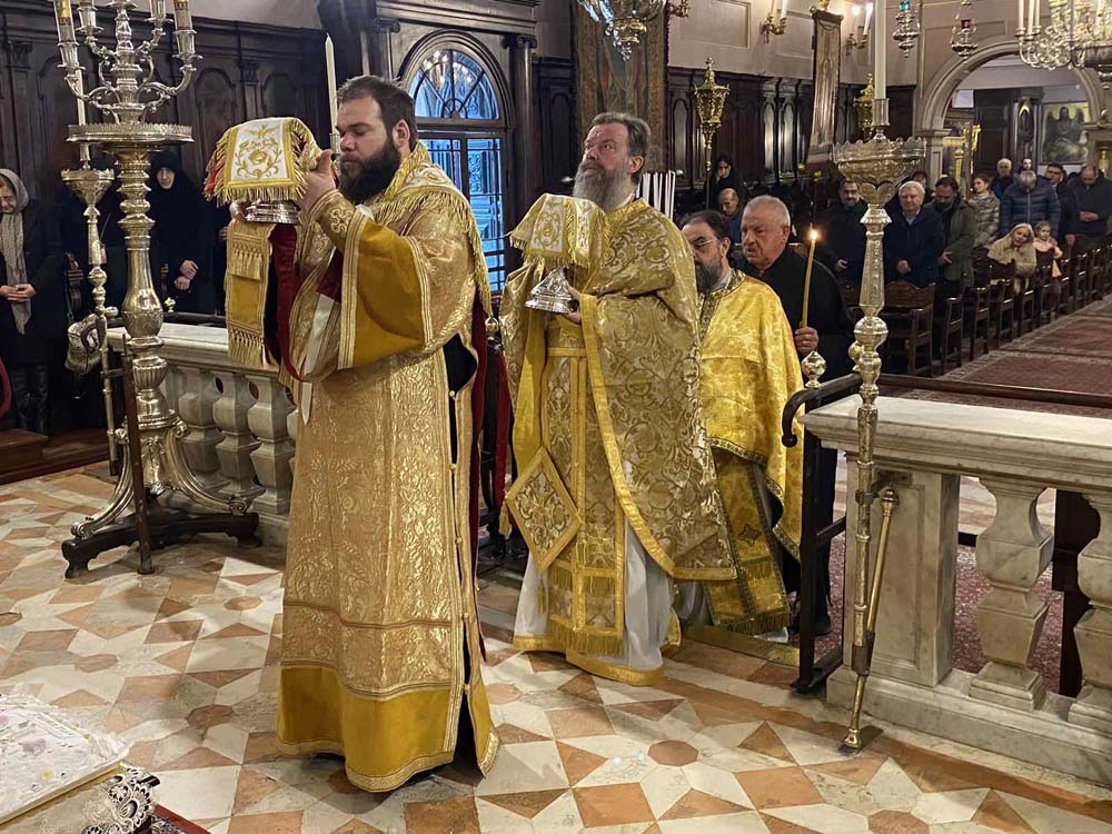 ΜΝΗΜΟΣΥΝΟ ΑΡΧΙΕΠΙΣΚΟΠΟΥ ΧΡΙΣΤΟΔΟΥΛΟΥ ΣΤΗΝ ΚΕΡΚΥΡΑ